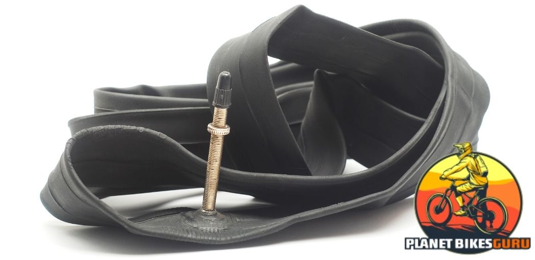 How to Replace a Road Bike Inner tube: Best 2021 Step-by-Step Guide ...